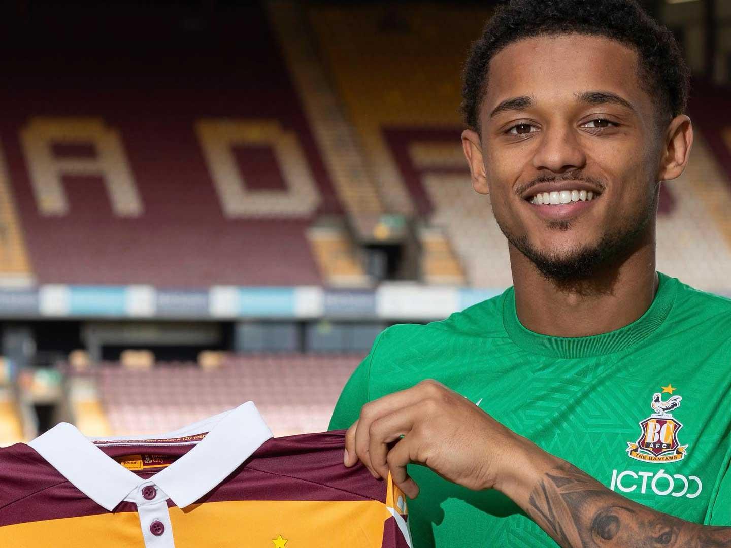 Adam Wilson signs for Bradford: Football and sports courses and camps from Lee Sterry Sports ...